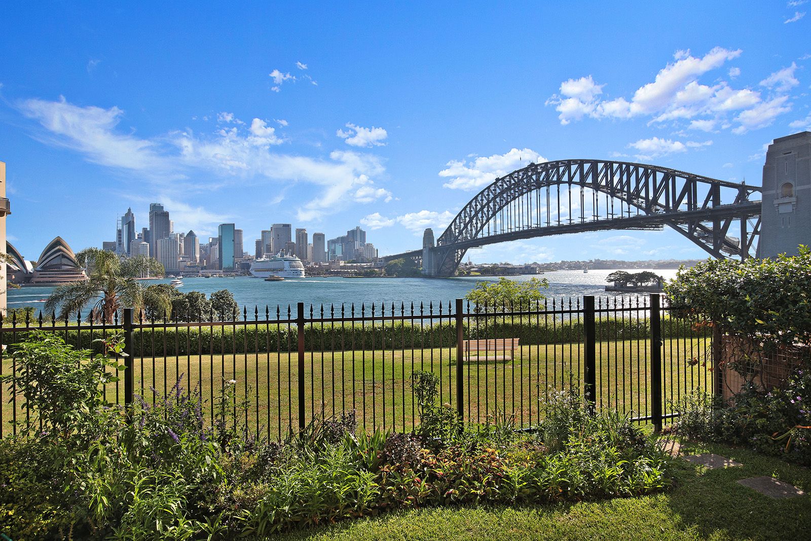Property Report for 2/73 Kirribilli Avenue, Kirribilli NSW 2061