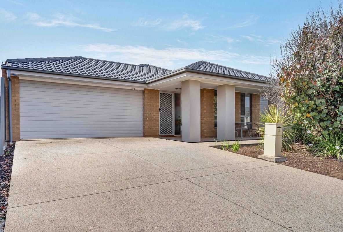 8 St Georges Way, Blakeview SA 5114 - House For Rent | Domain