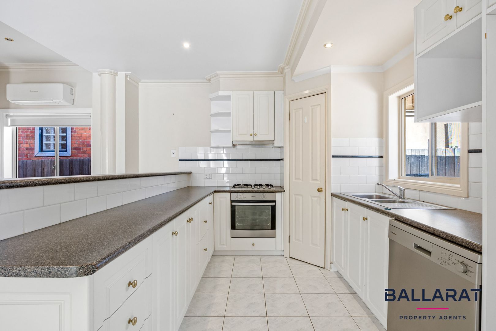 913 Eyre St, Ballarat Central VIC 3350 - House For Rent | Domain