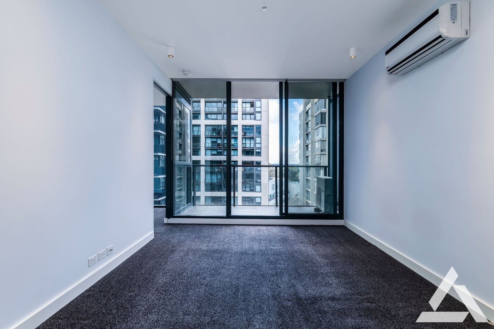 1413/39 Coventry Street, Southbank VIC 3006 - Apartment For Rent | Domain