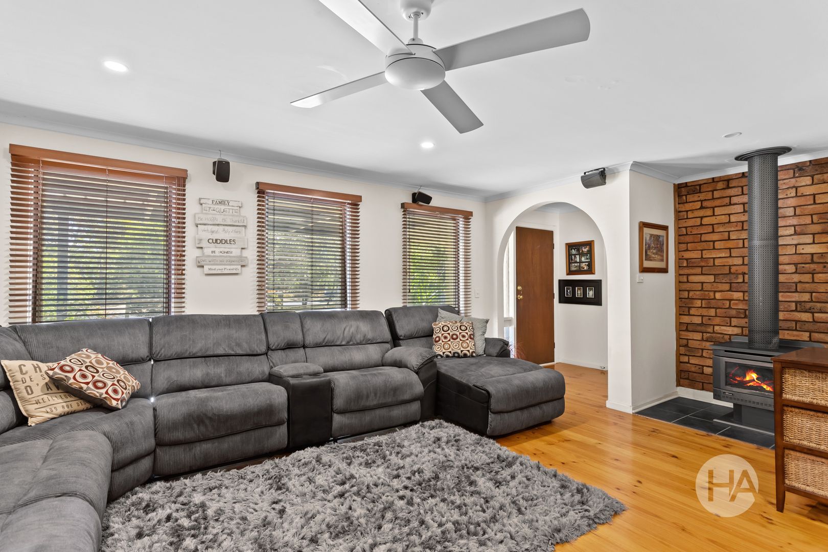 1 Hamilton Street, Crib Point VIC 3919 | Domain