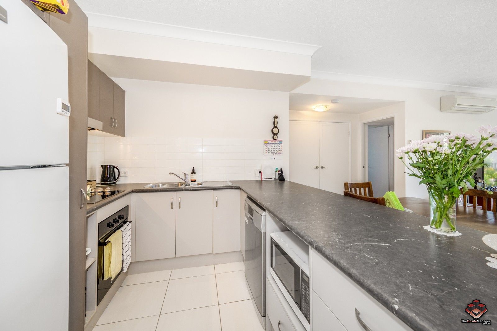ID:21103391/157-159 Stuart Drive, Wulguru QLD 4811 | Domain