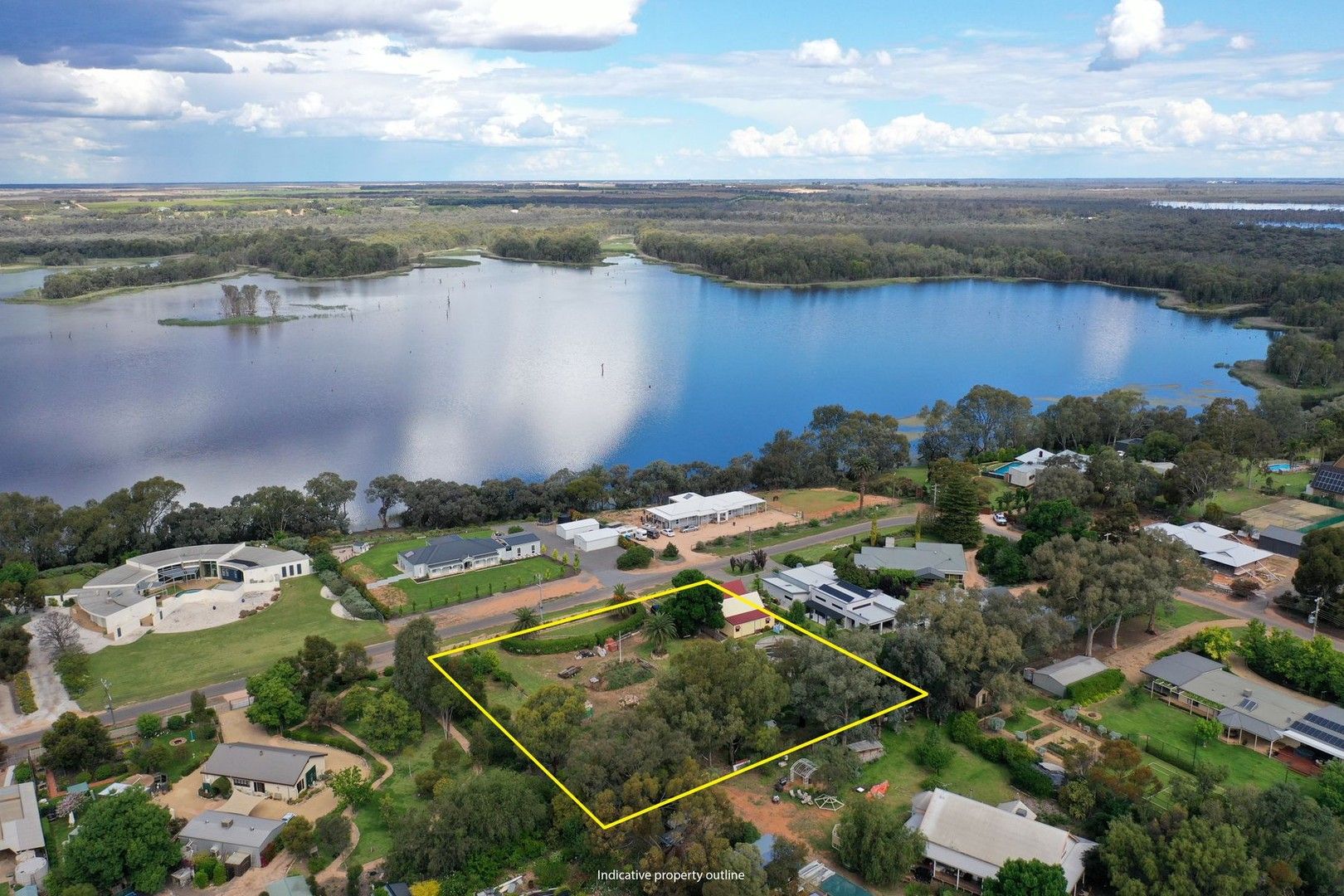 90 Cooke Street, Nichols Point VIC 3501 | Domain