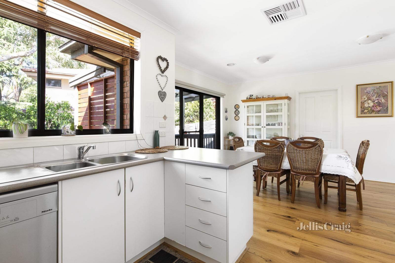 1/157 Henry Street, Greensborough VIC 3088 | Domain