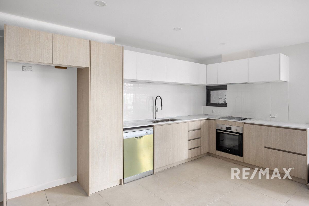 304/21-25 Carl Street, Woolloongabba QLD 4102 | Domain