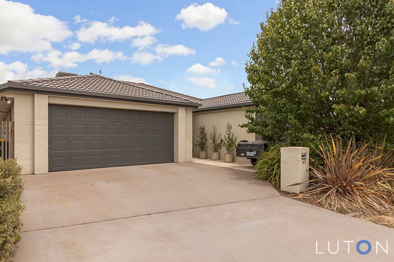 42 Flos Greig Street, Watson | Property History & Address Research | Domain