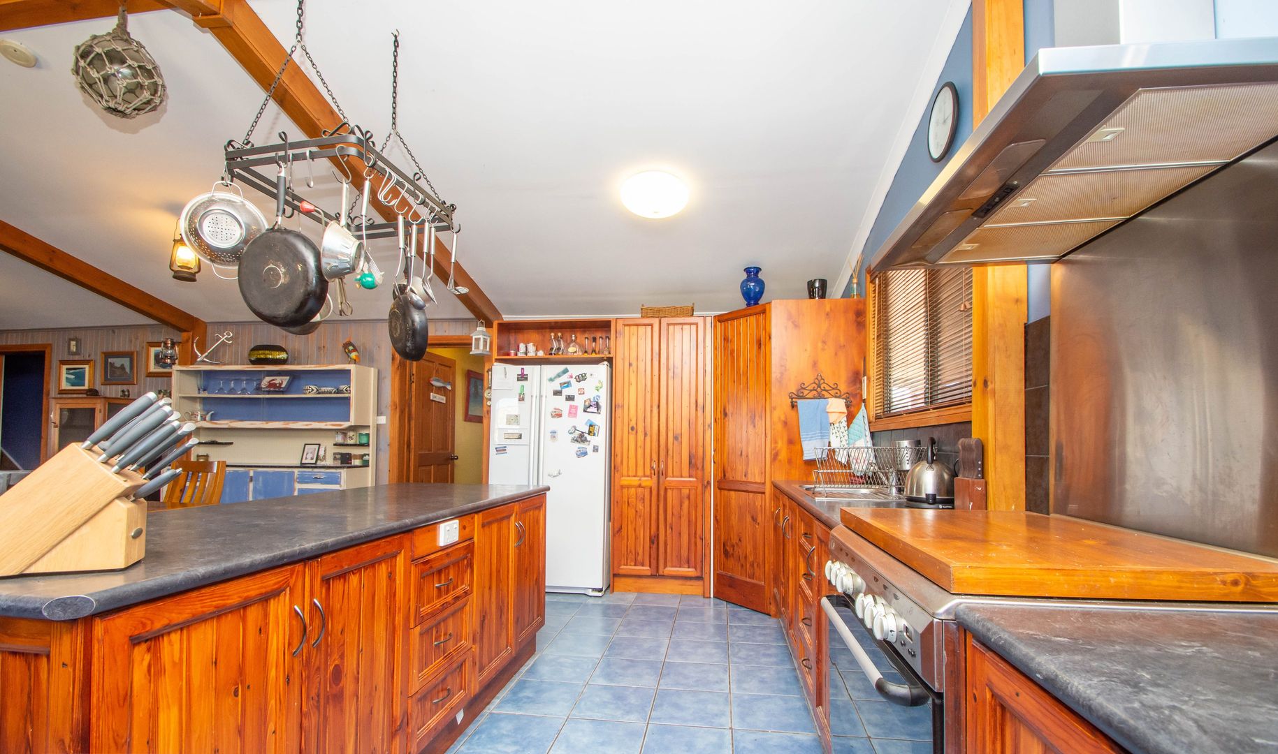 Sold 11 The Parade, Sceale Bay SA 5680 on 16 Oct 2020 - 2015094124 | Domain