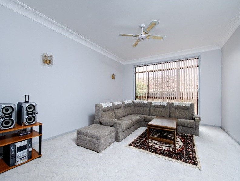 16 Hoover CRT, Stretton QLD 4116 - House For Rent | Domain