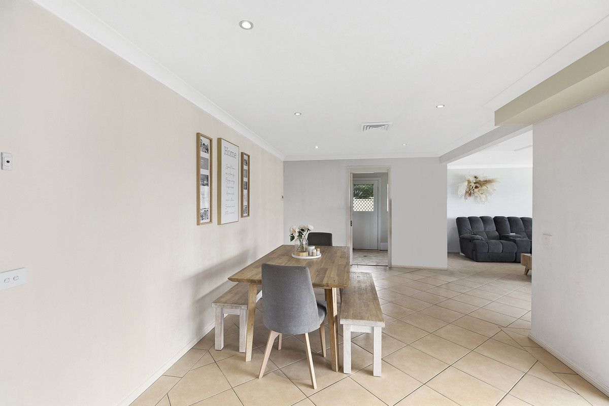 2 Viewfield Crescent, Woongarrah NSW 2259 - House For Rent | Domain