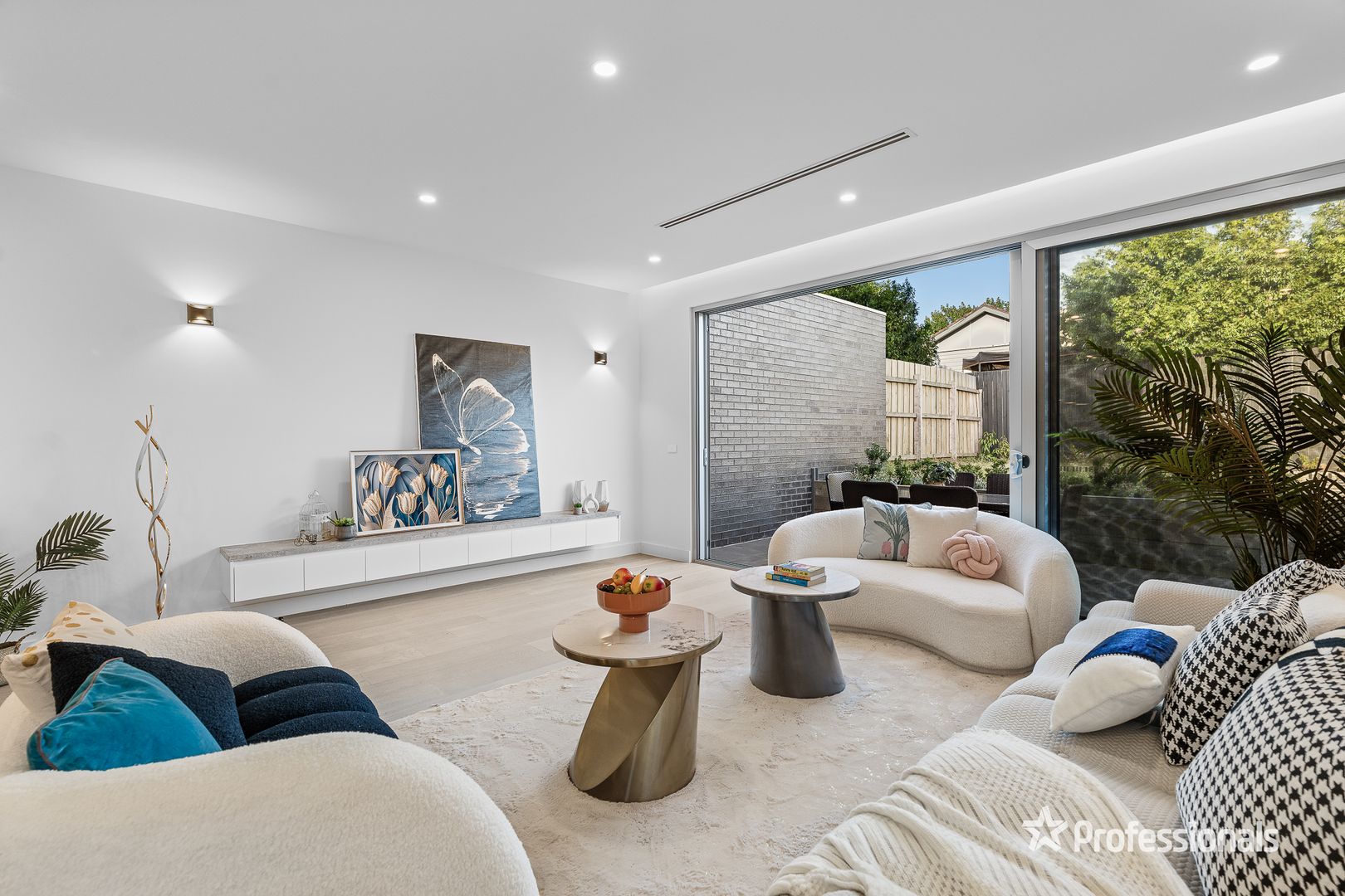 2B Malcolm Street, McKinnon VIC 3204 | Domain