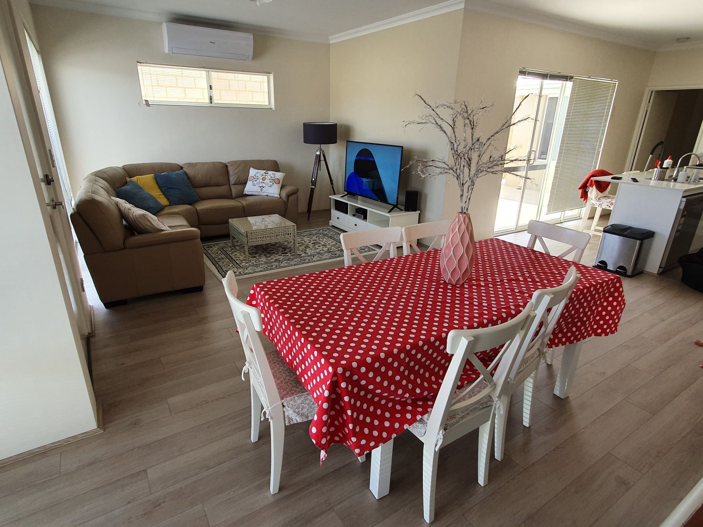 25 Starflower Grove, Beeliar WA 6164 - House For Rent | Domain