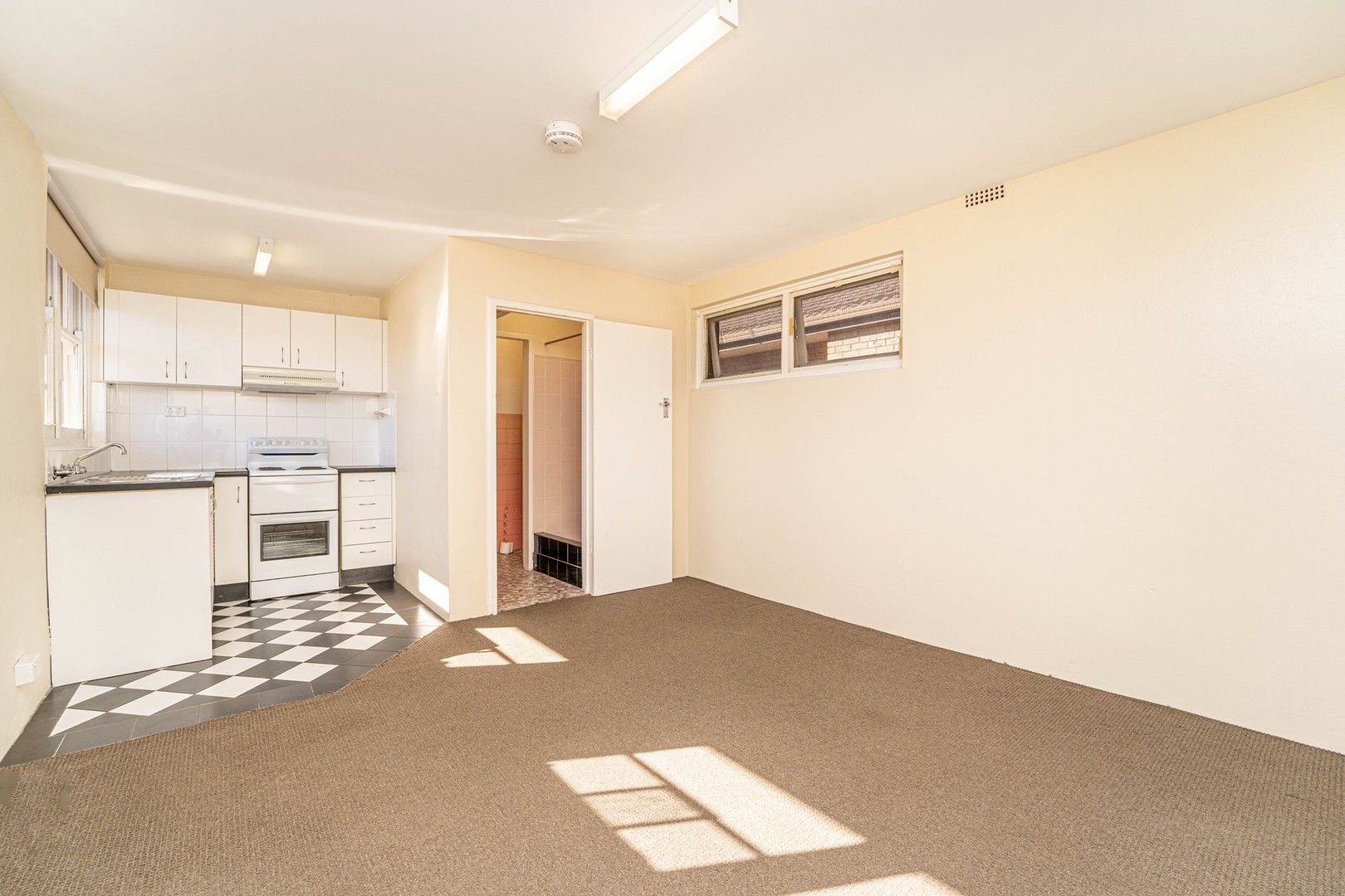 6/102-104 Elswick Street, Leichhardt NSW 2040 - Studio For Rent | Domain