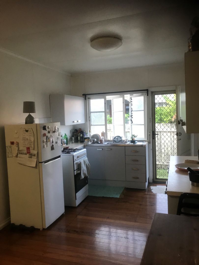 2/11 Katrine Street, West End QLD 4101 - Apartment For Rent - $450 | Domain
