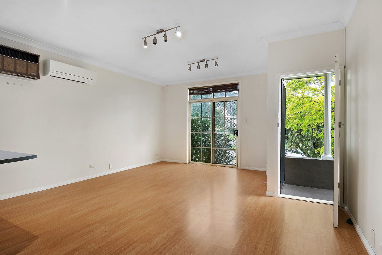 10 Dawn Drive, Seven Hills NSW 2147 - House For Rent | Domain