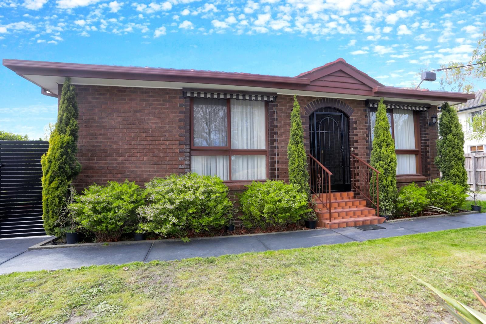 1/8 Langville Court, Malvern East | Property History & Address Research ...