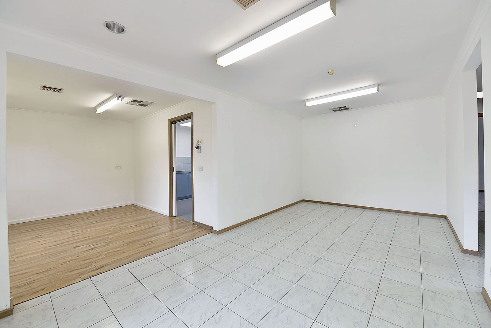 389 Findon Road, Epping VIC 3076 - House For Rent - $480 | Domain