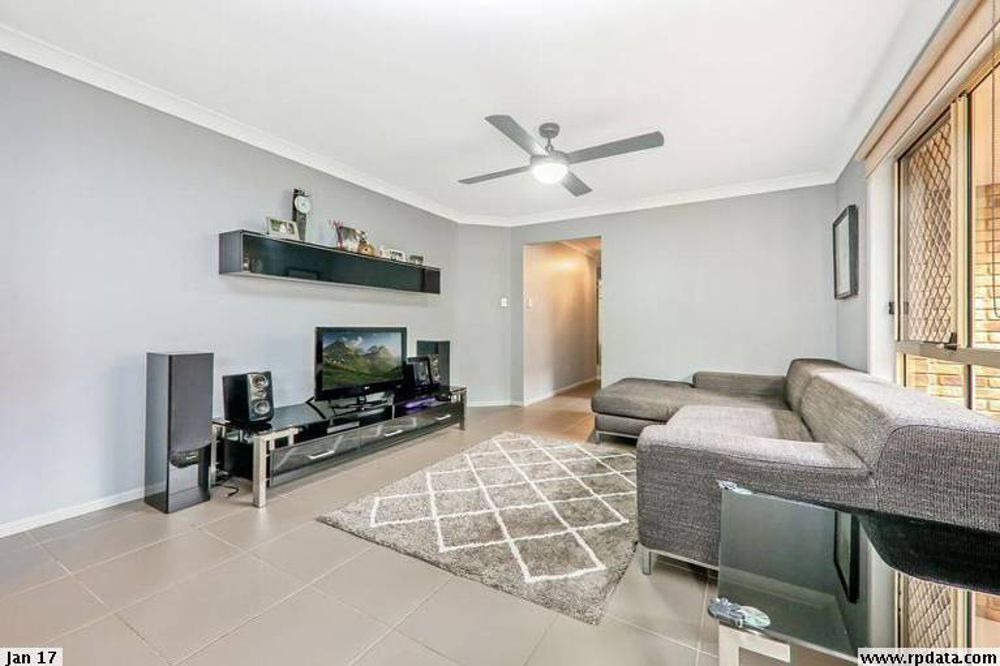 8 McKenzie Place, Forest Lake QLD 4078 - House For Rent | Domain
