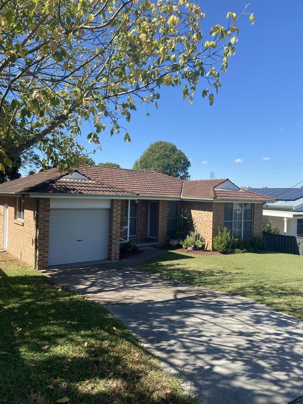 14 Rose Avenue, Singleton NSW 2330 - House For Rent - $530 | Domain