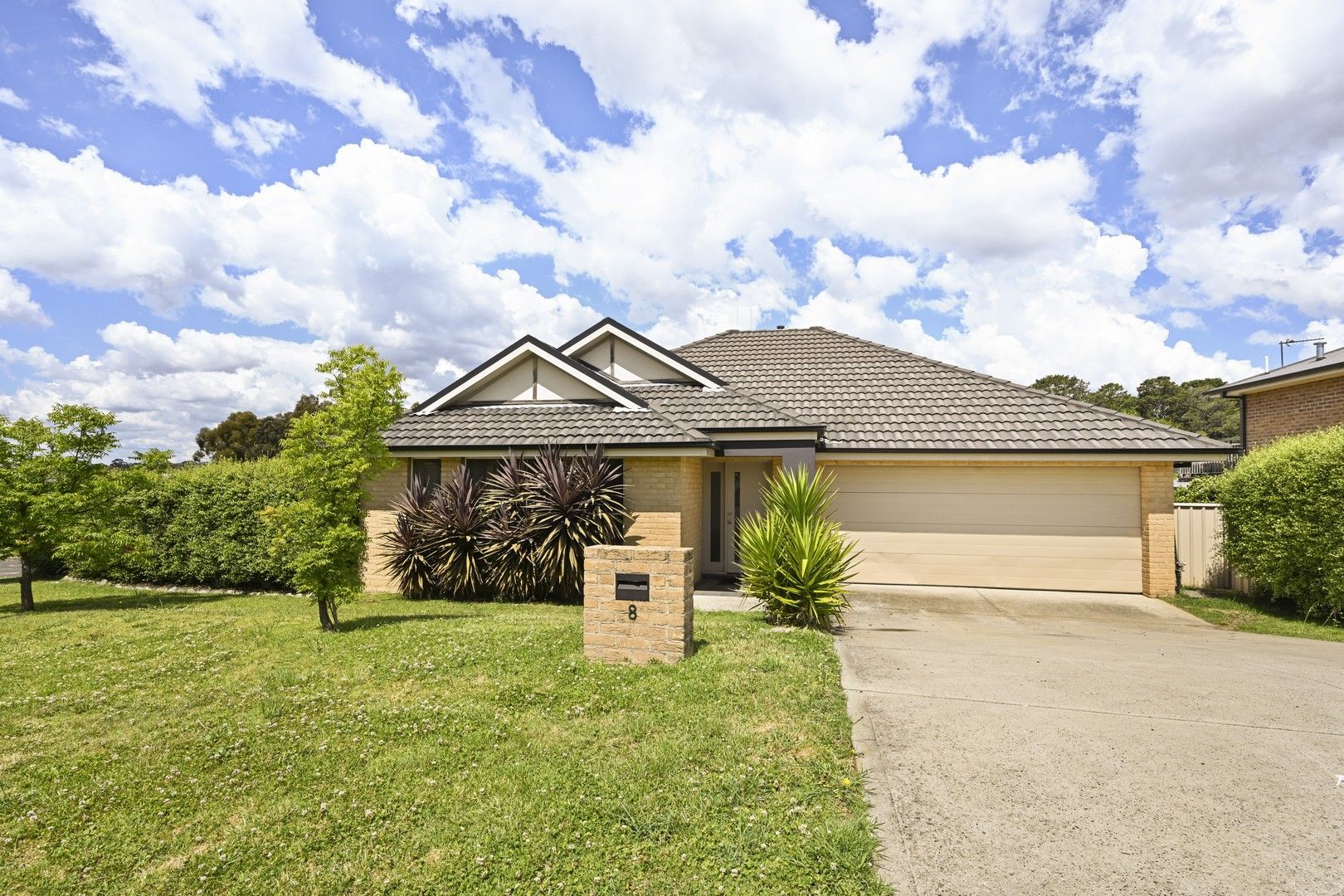 8 Diamond Drive, Orange NSW 2800 | Domain