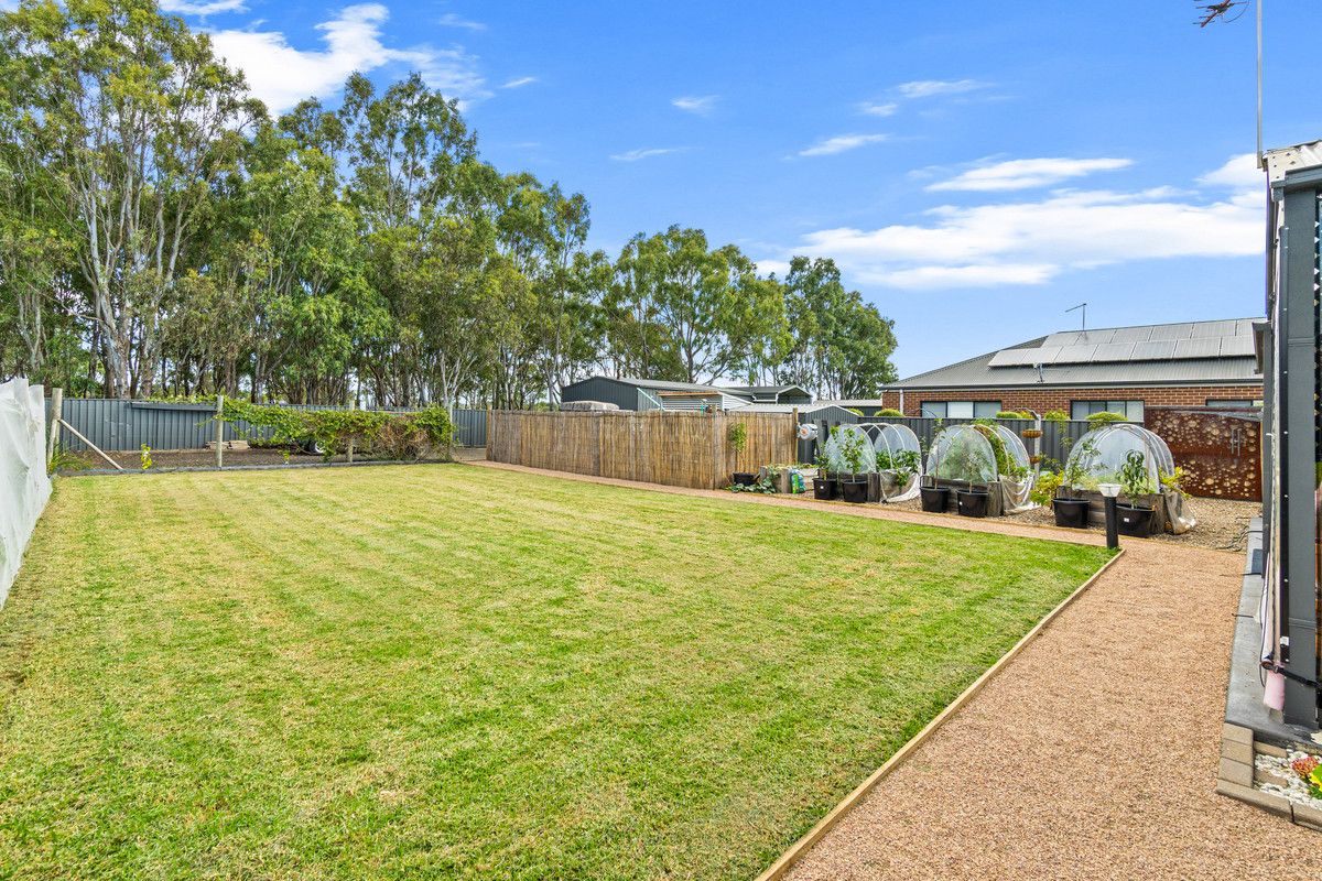 8 Rowley Close, Rosedale VIC 3847 | Domain