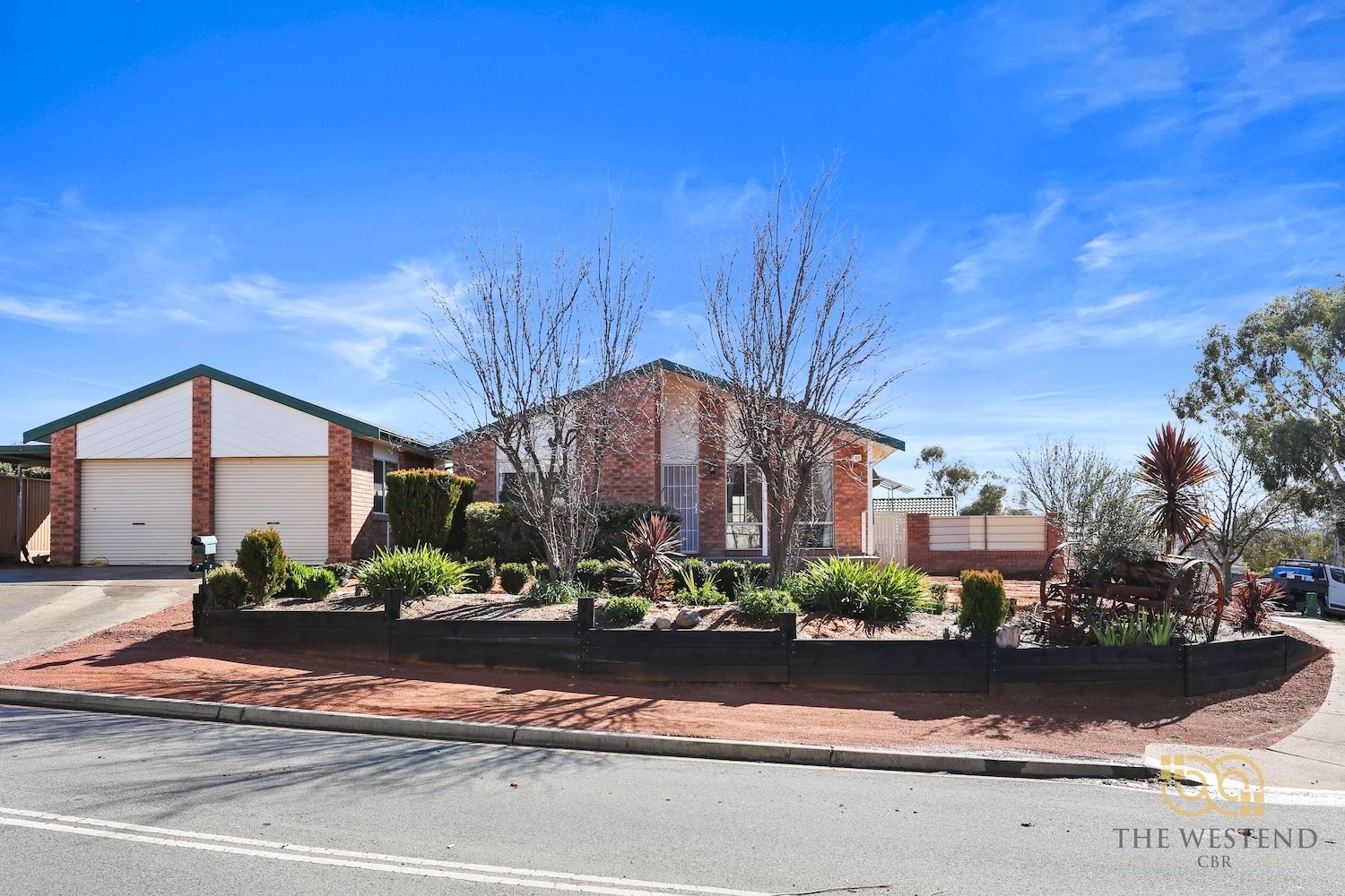 2 Harry Hopman Circuit, Gordon | Property History & Address Research ...