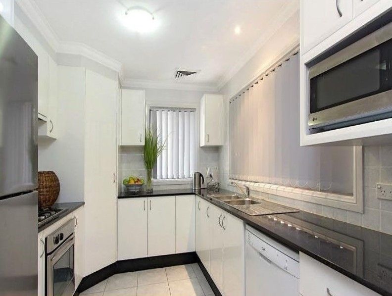 9/158-160 Canberra Street, St Marys NSW 2760 - Townhouse For Rent ...