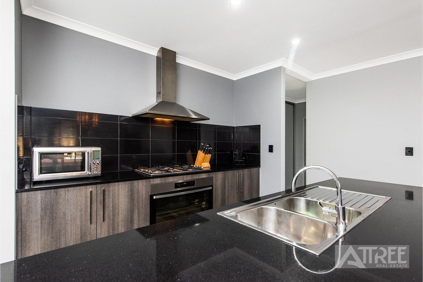 6 Caldwell Parkway, Haynes WA 6112 - House For Rent | Domain