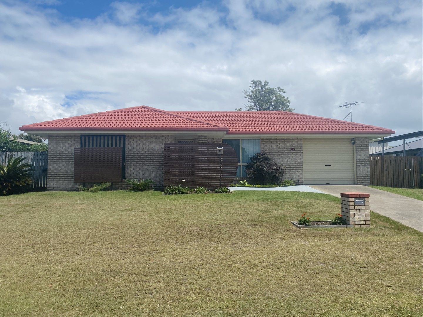 25 Merlin Drive, Urangan QLD 4655 - House For Rent | Domain