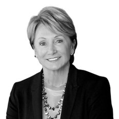 Vicki Cooper | @realty | Real Estate Agent in Australia, Surfers ...