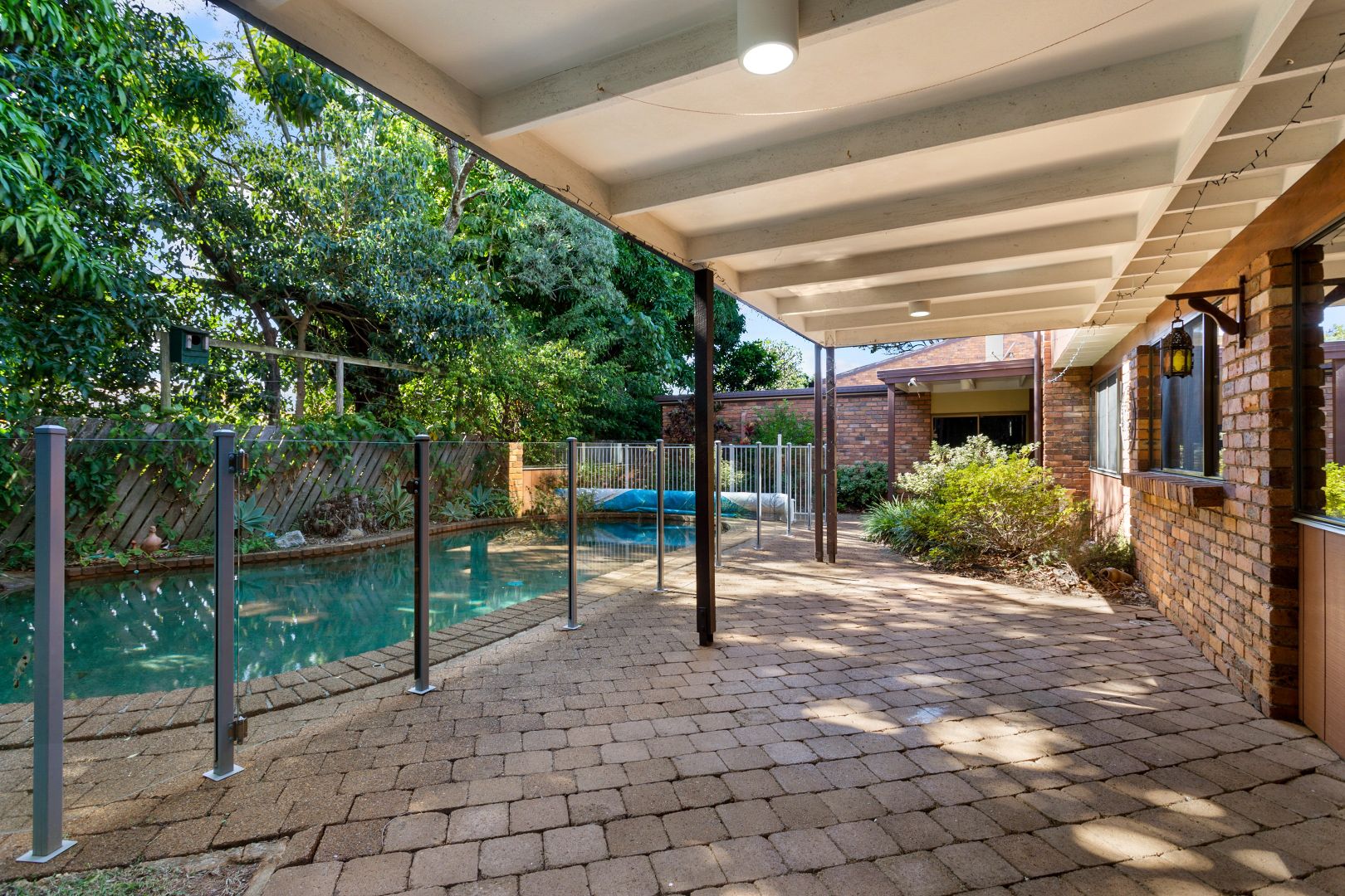 147 Prince Edward Parade, Scarborough QLD 4020 - House For Rent | Domain