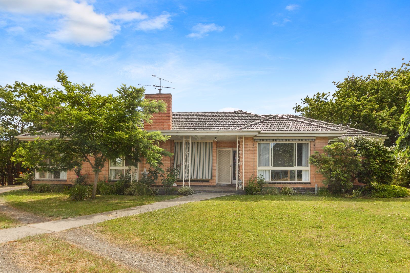 400 Pakenham Road, Pakenham | Property History & Address Research | Domain