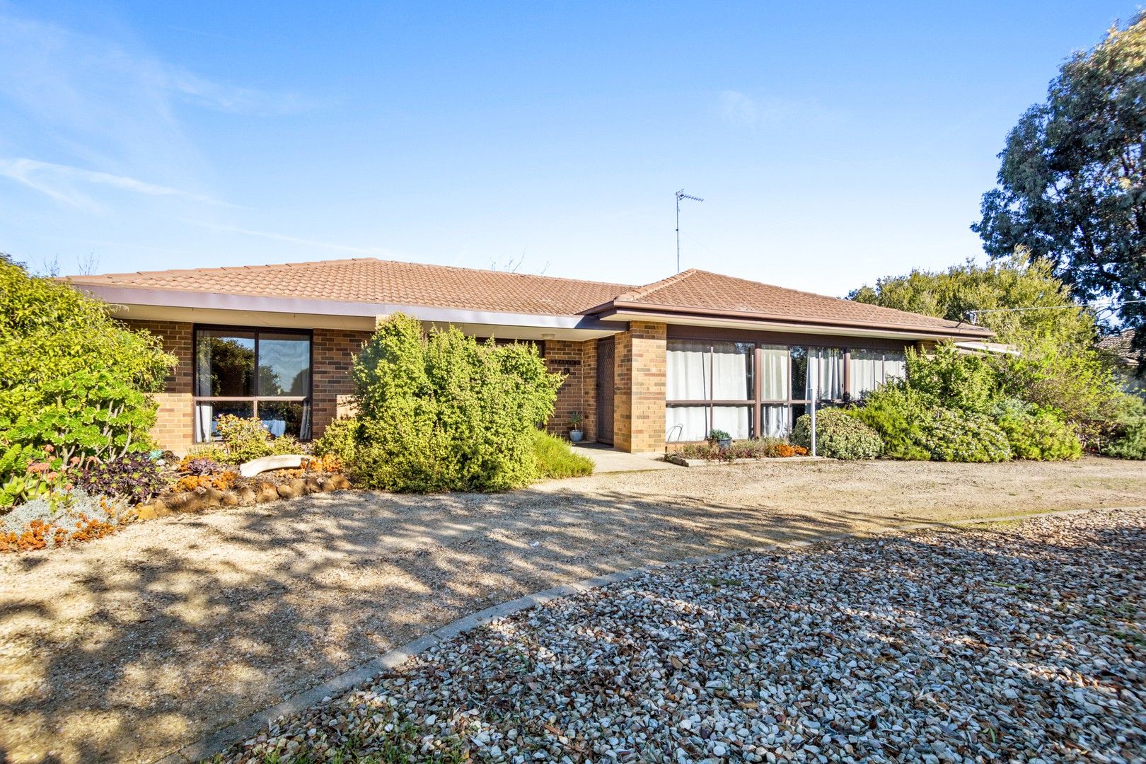 6 Riley Road, Horsham VIC 3400 | Domain