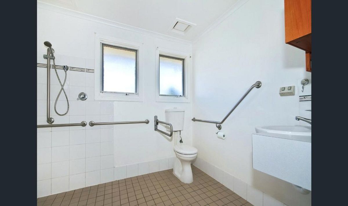 30 Gayundah Crescent, O'Sullivan Beach SA 5166 - House For Rent | Domain