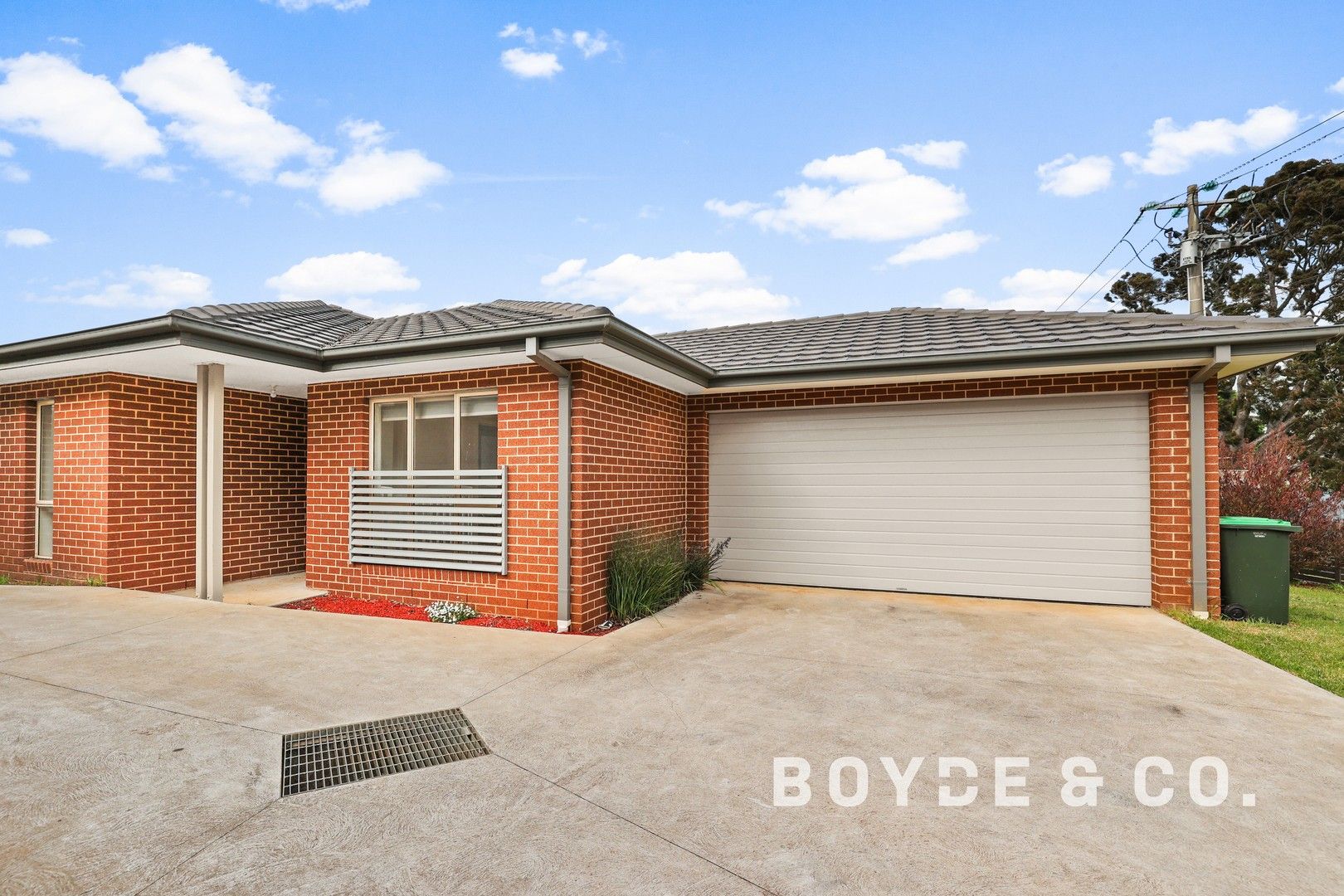 2/28 Main South Road, Drouin VIC 3818 - Apartment For Rent | Domain