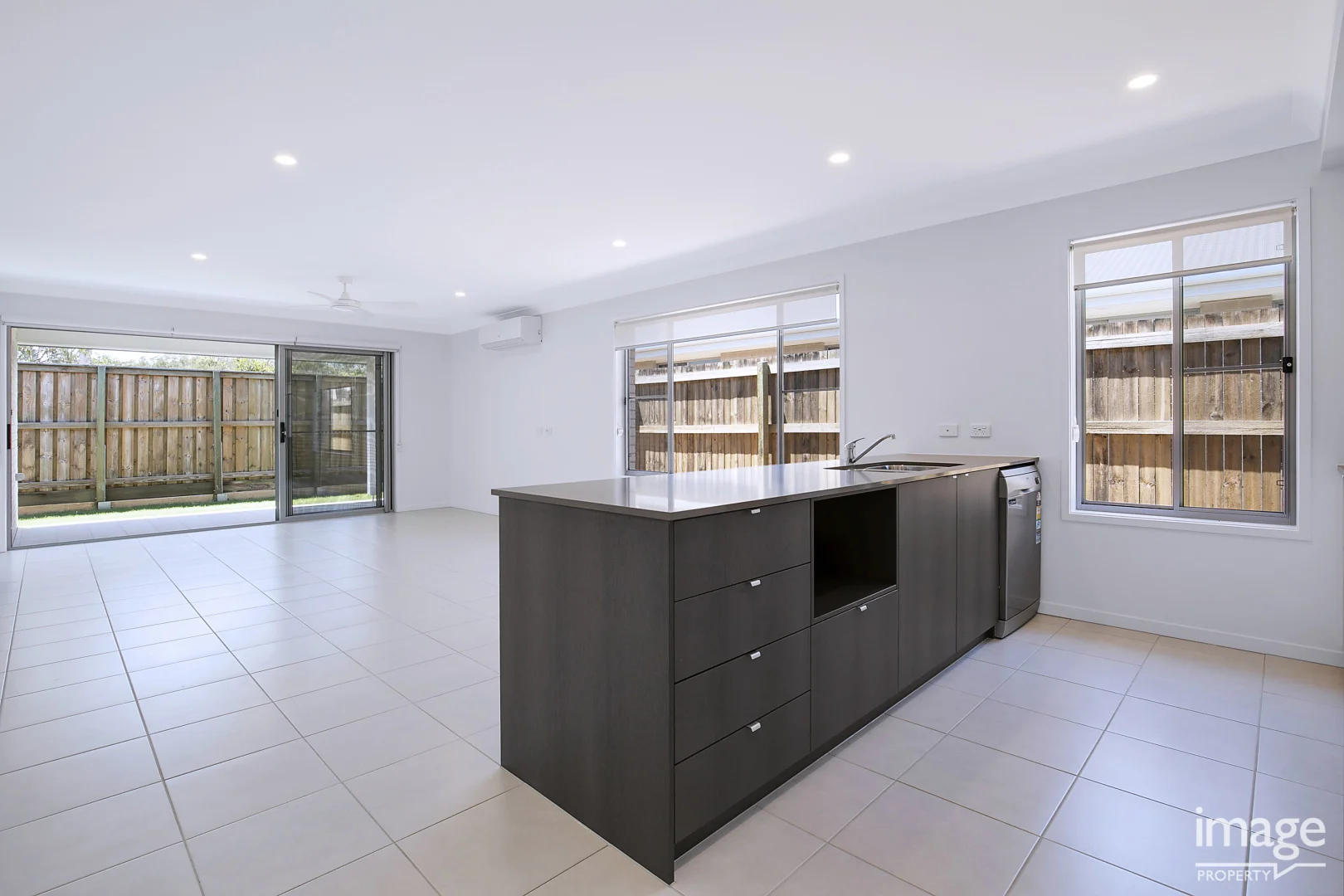 50 Chambers Ridge Blvd, Park Ridge QLD 4125 - House For Rent | Domain