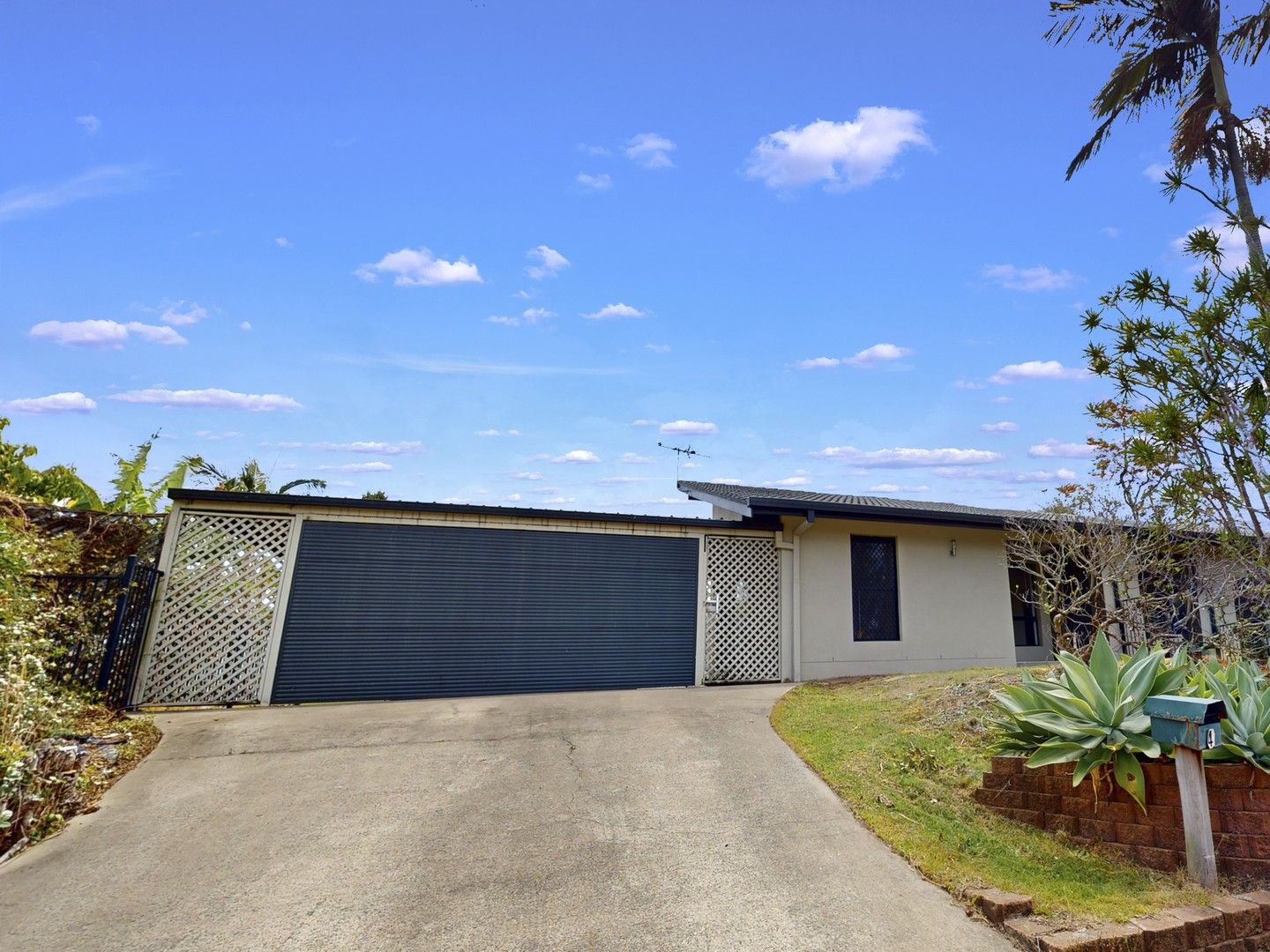 4 Arbour Way, Regents Park QLD 4118 - House For Rent - $560 | Domain