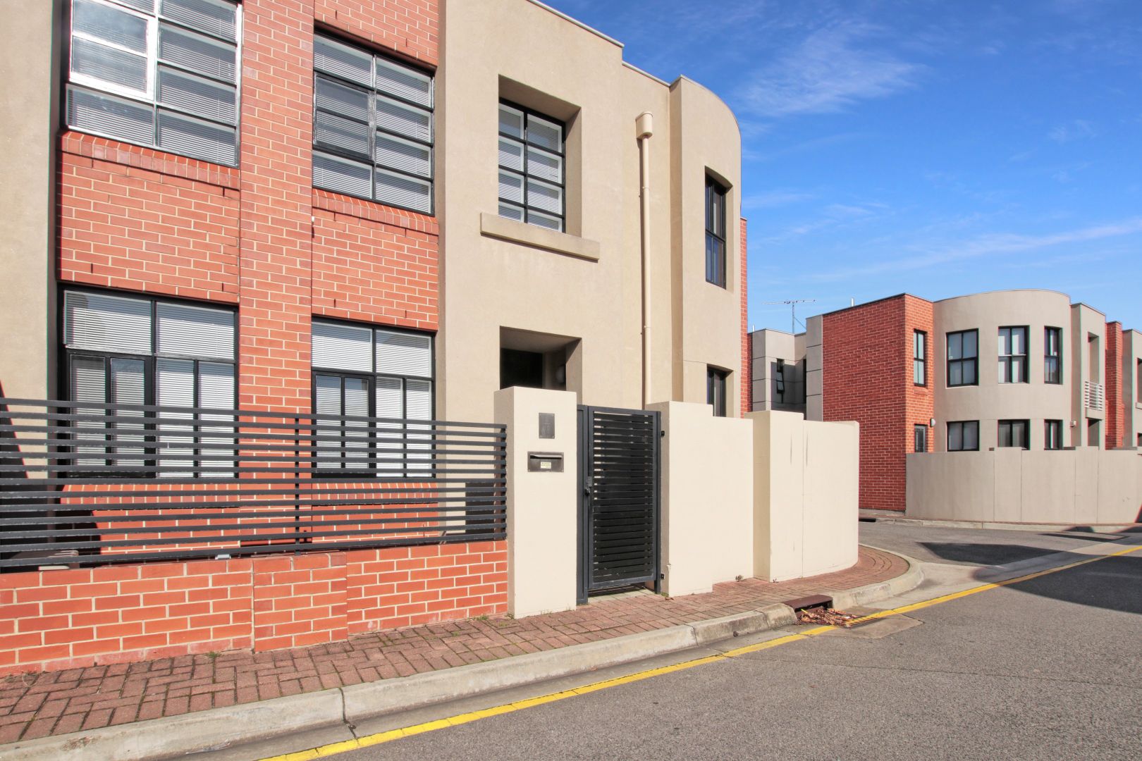 2/10 Orange Lane, Norwood SA 5067 - Townhouse For Rent | Domain