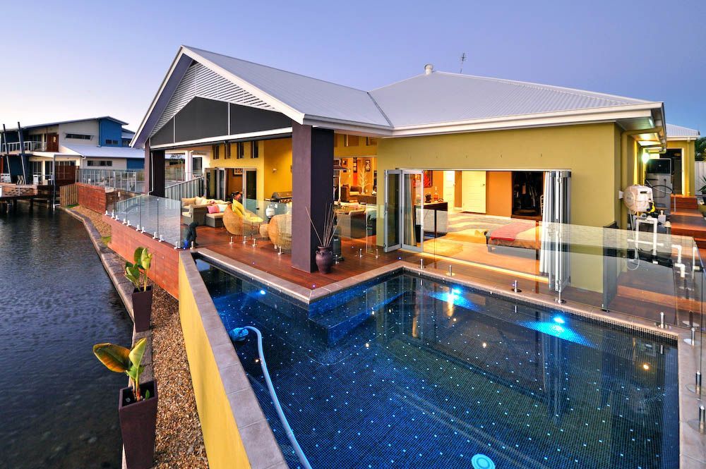 5 Manacor Place, Coombabah | Property History & Address Research | Domain