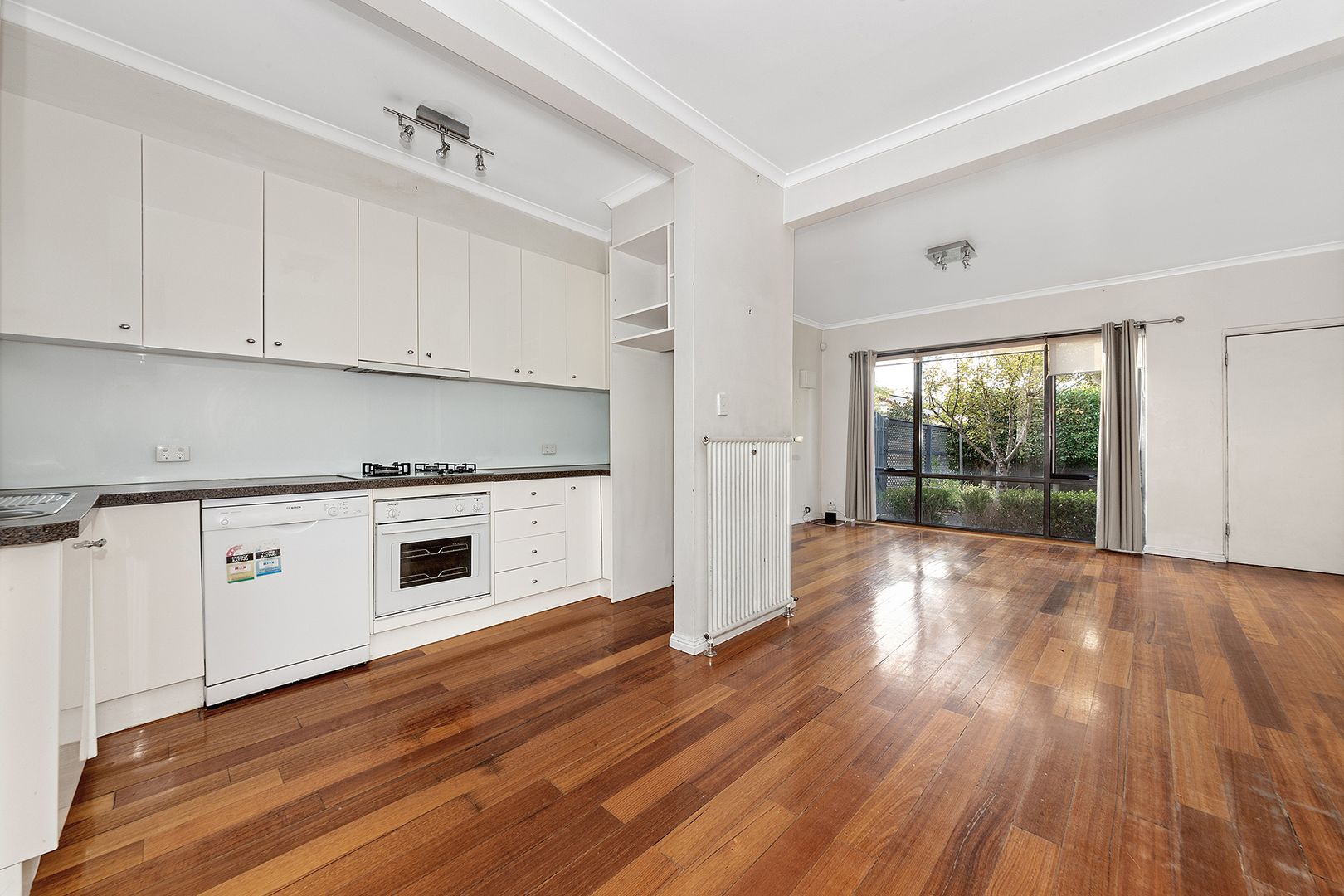 1/128 Head Street, Brighton VIC 3186 - Townhouse For Rent - $850 | Domain