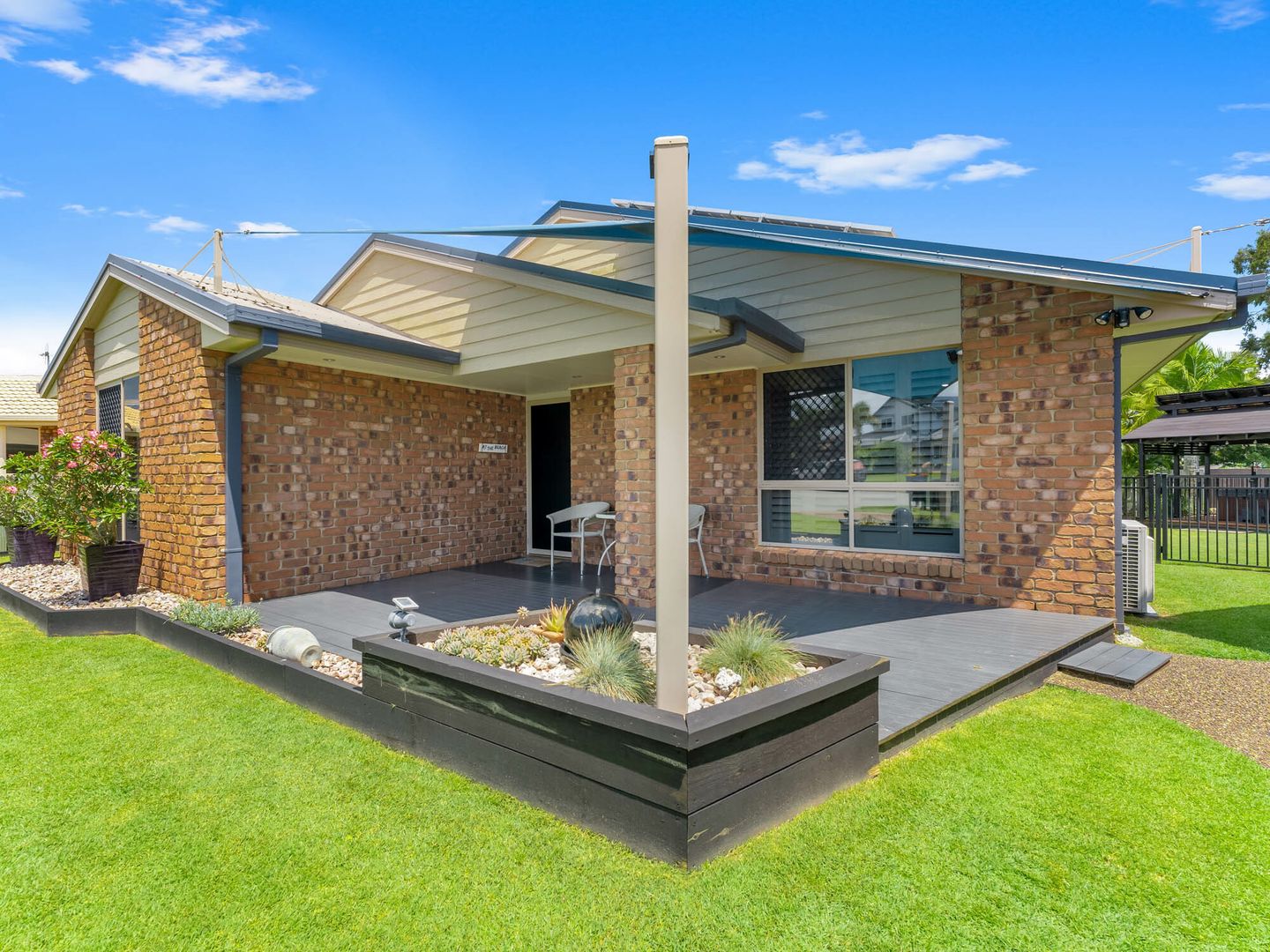 8 Cameron Ct, Point Vernon QLD 4655 | Domain