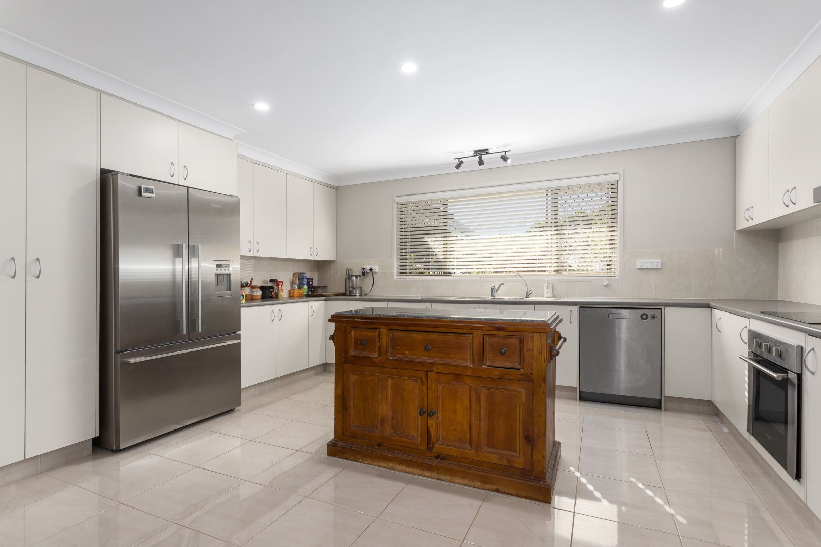 4 Hanna Court, Kearneys Spring QLD 4350 | Domain