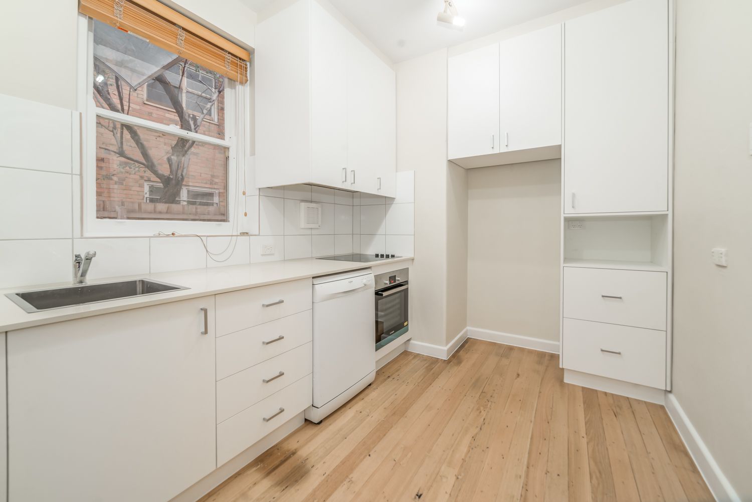 1/14 Canberra Road, Toorak VIC 3142 - Apartment For Rent | Domain
