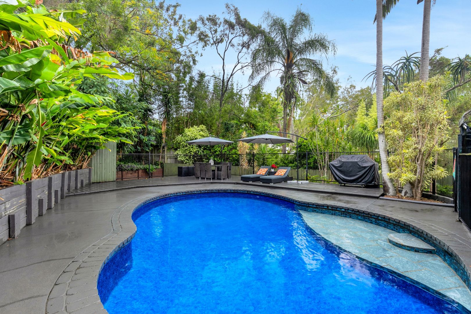 17 Robyn Street, Chapel Hill QLD 4069 | Domain