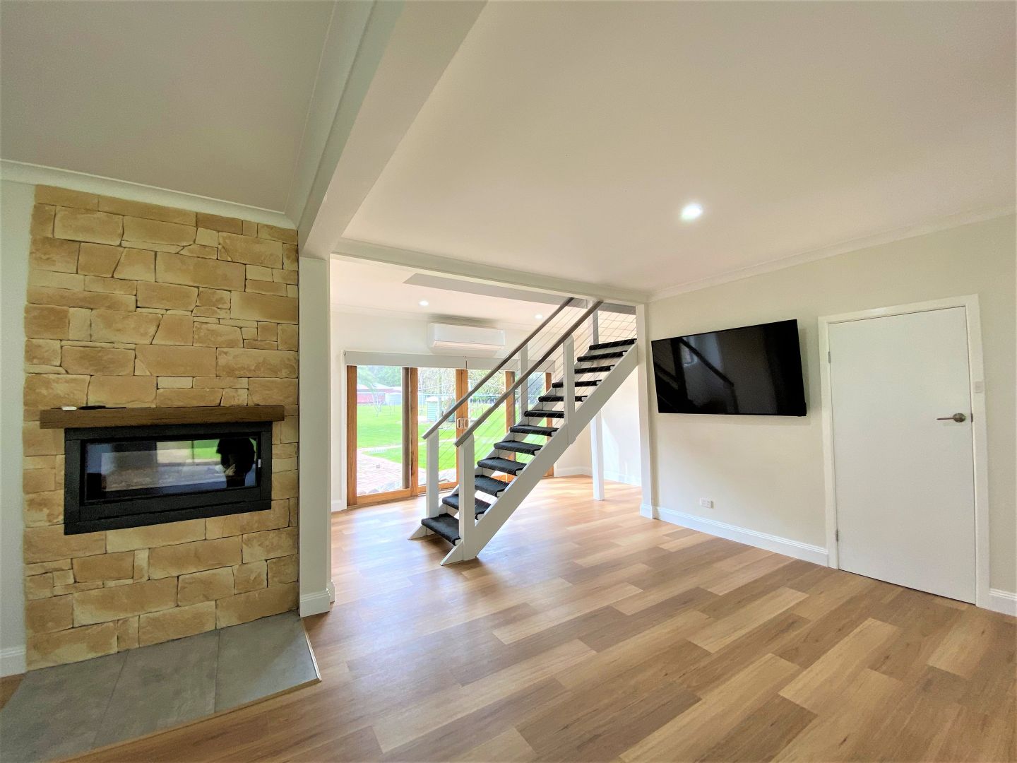 4978 Princes Highway, Codrington VIC 3285 - House For Rent - $1,000 ...