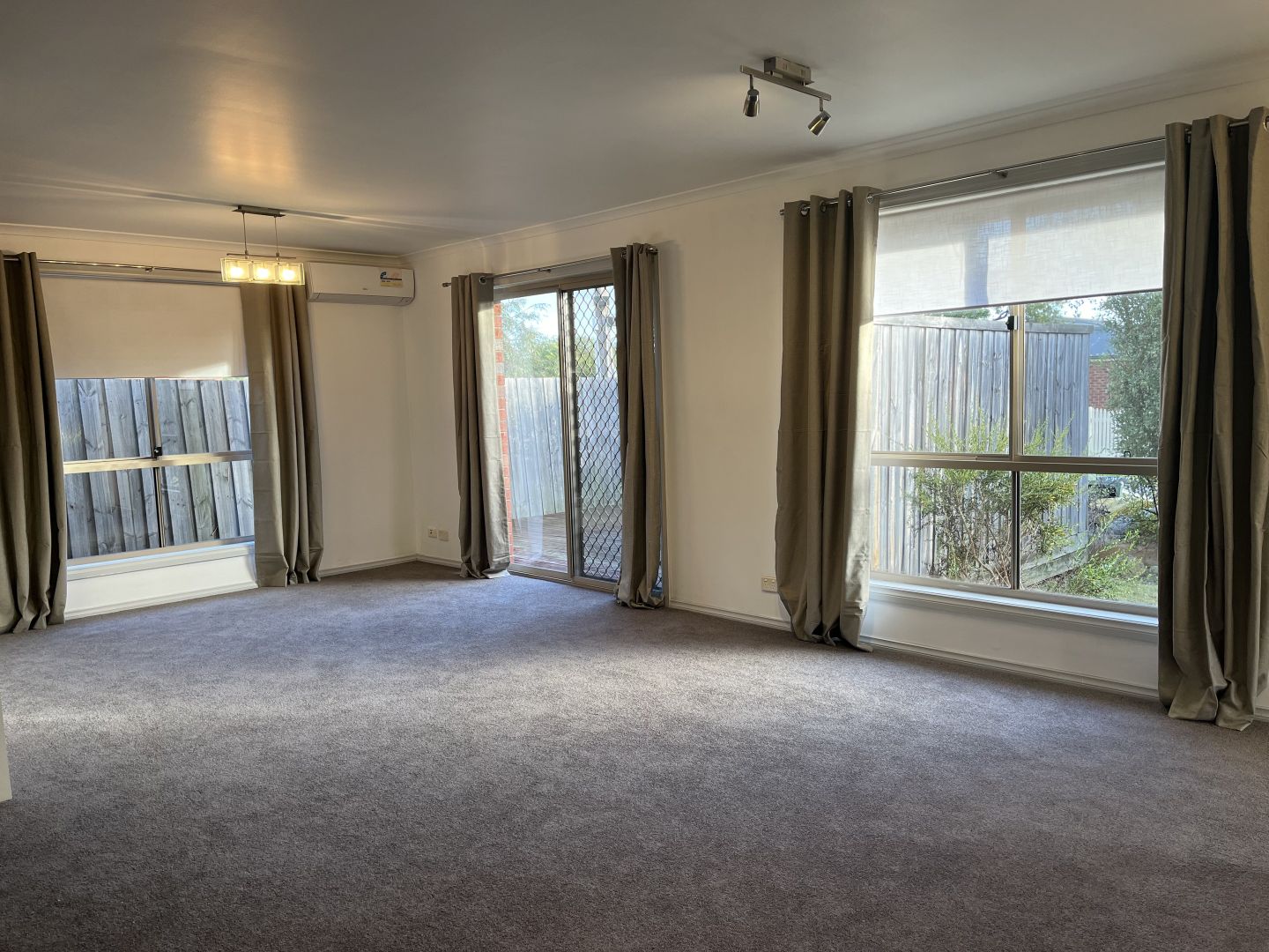 1/40 Crestmoor Drive, Highton VIC 3216 - Apartment For Rent - $420 | Domain