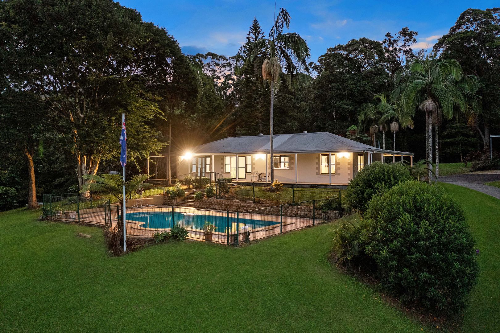 750 Tallebudgera Creek Road, Tallebudgera Valley QLD 4228 - House for Sale