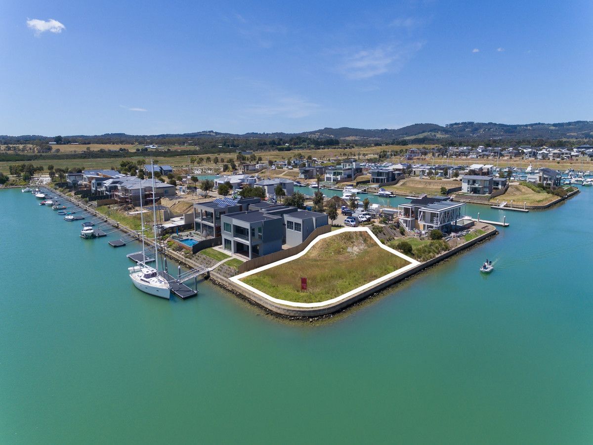 16 Sovereign Point, Safety Beach | Property History & Address Research ...