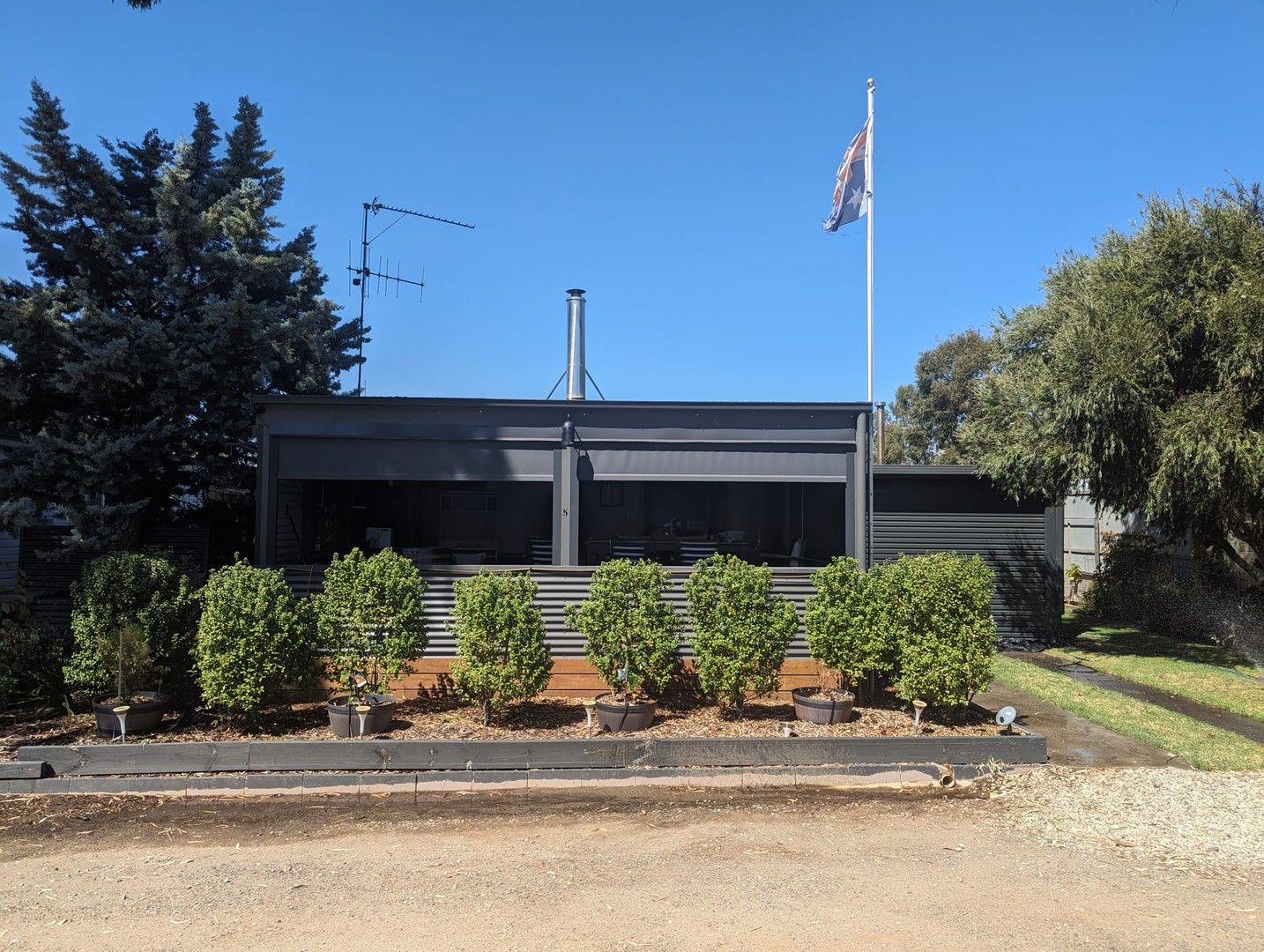 K5 6th Avenue Boomerang Way Tourist Park, Tocumwal NSW 2714 | Domain