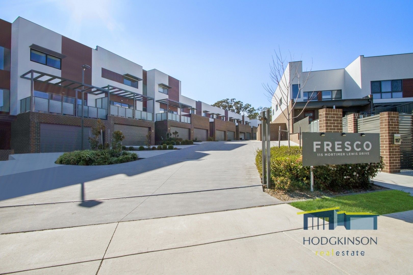 23/115 Mortimer Lewis Drive, Greenway ACT 2900 - Townhouse For Rent ...