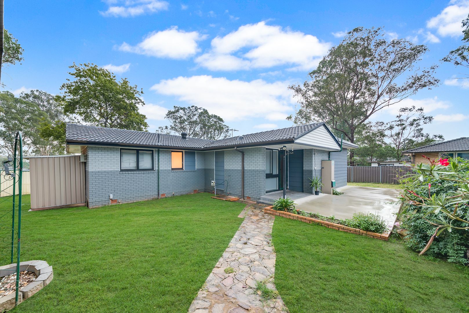 12 Yate Place, Macquarie Fields | Property History & Address Research ...